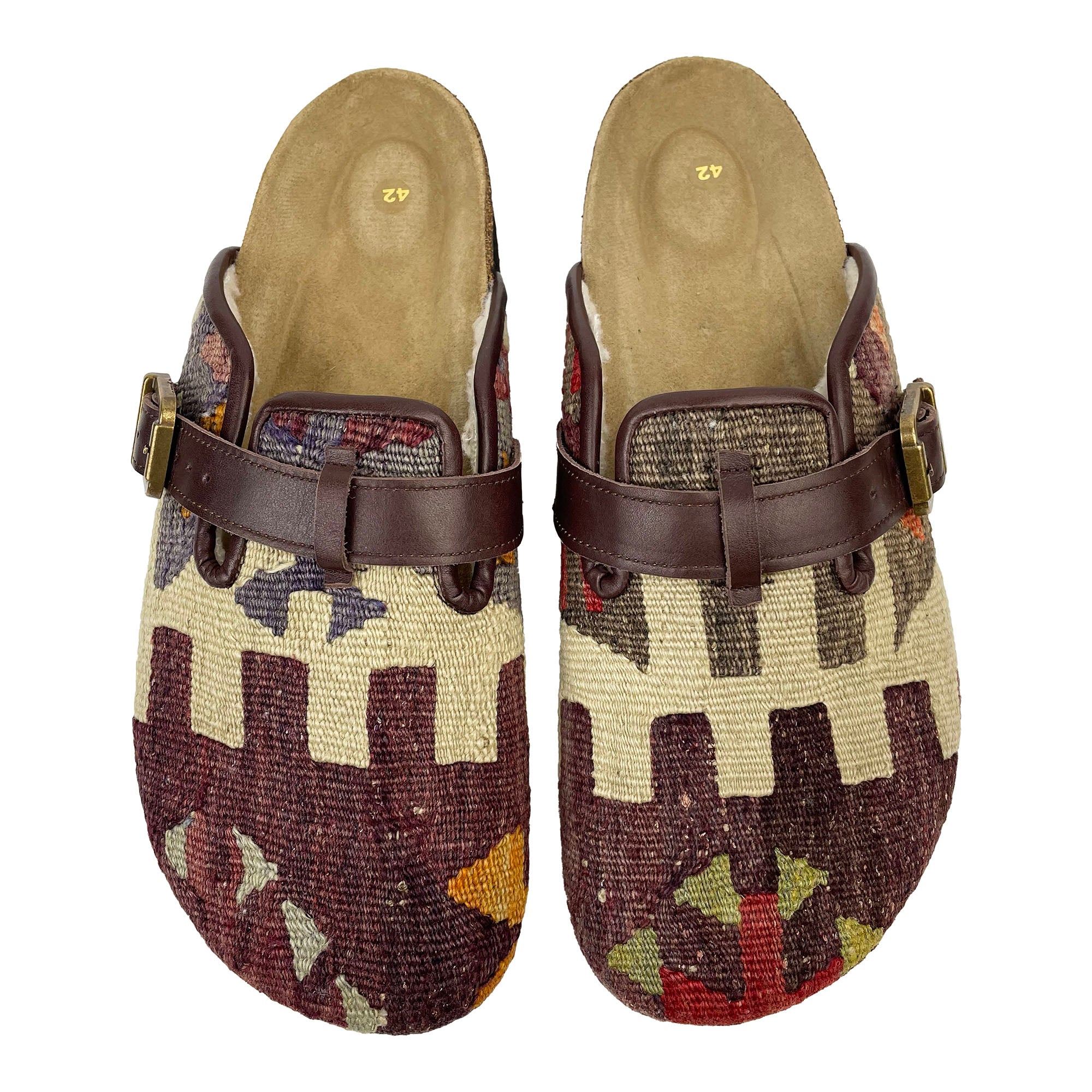 Ruby - EU 42 Unisex Carpet Clog – World Secrets