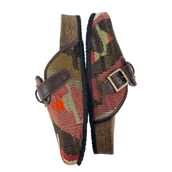 Carpet Clogs – World Secrets