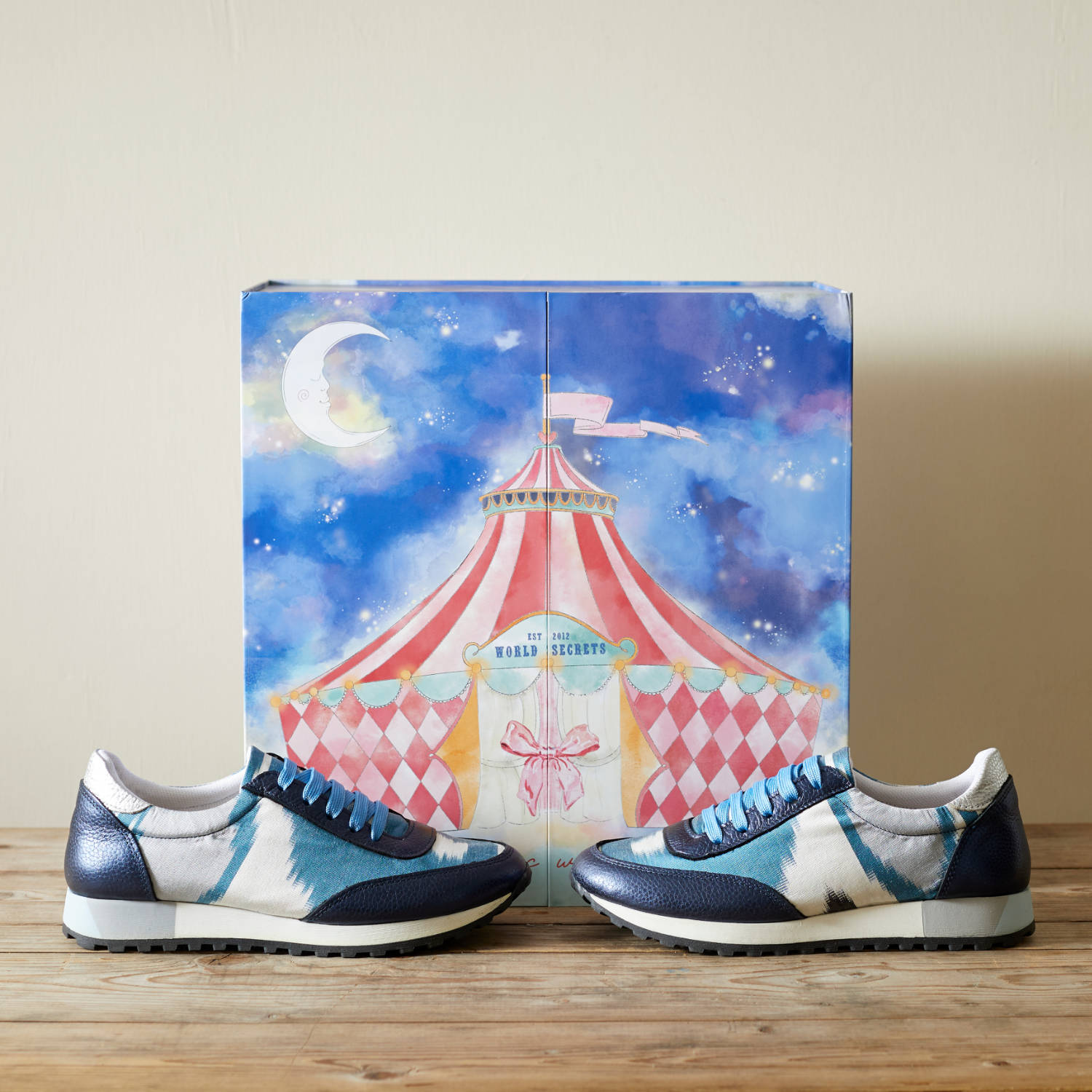 7 Days of Magic Calendar - 'Mighty Morphin’ Trainers - Navy Ranger ...