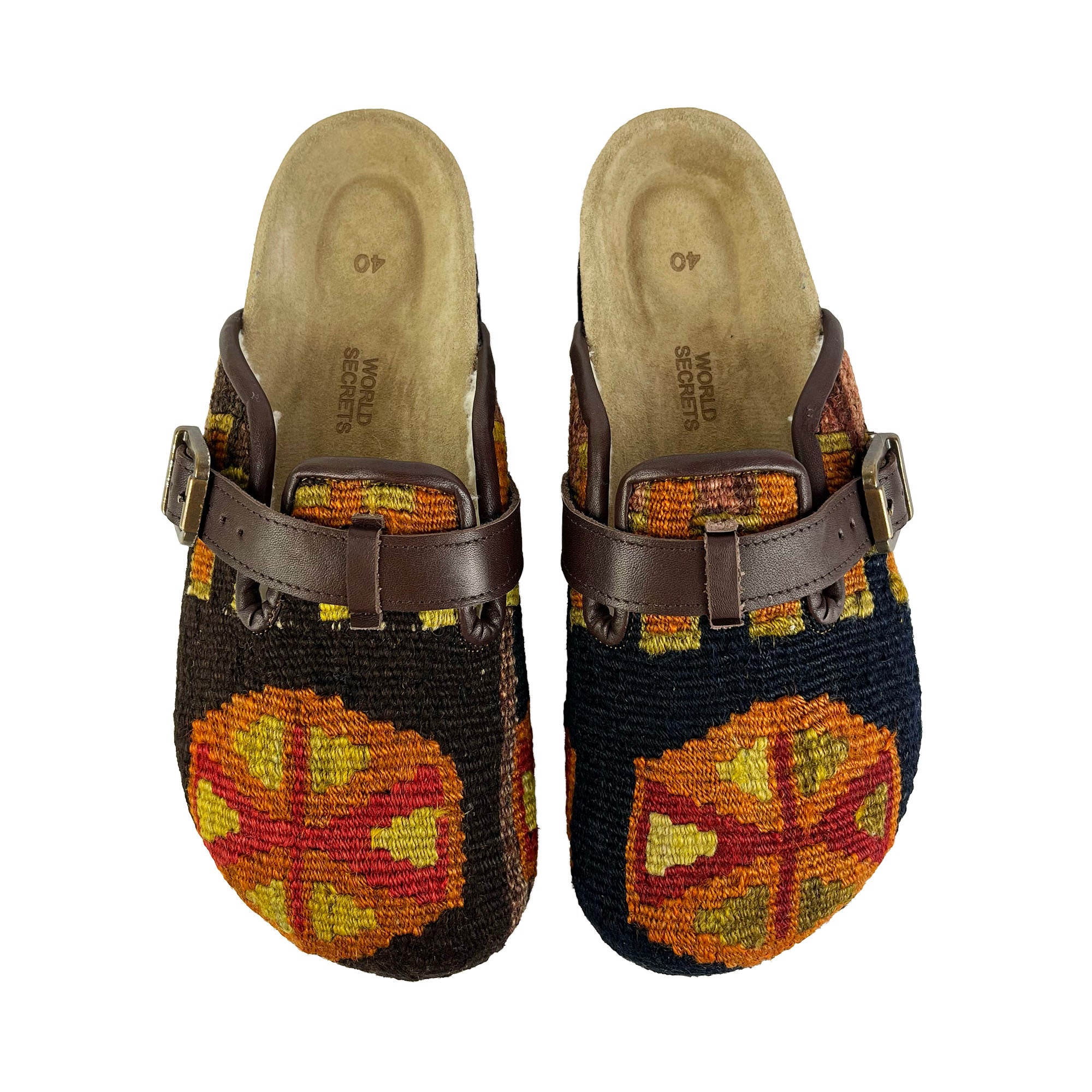 Cedar - UK 7 Ladies Carpet Clog – World Secrets